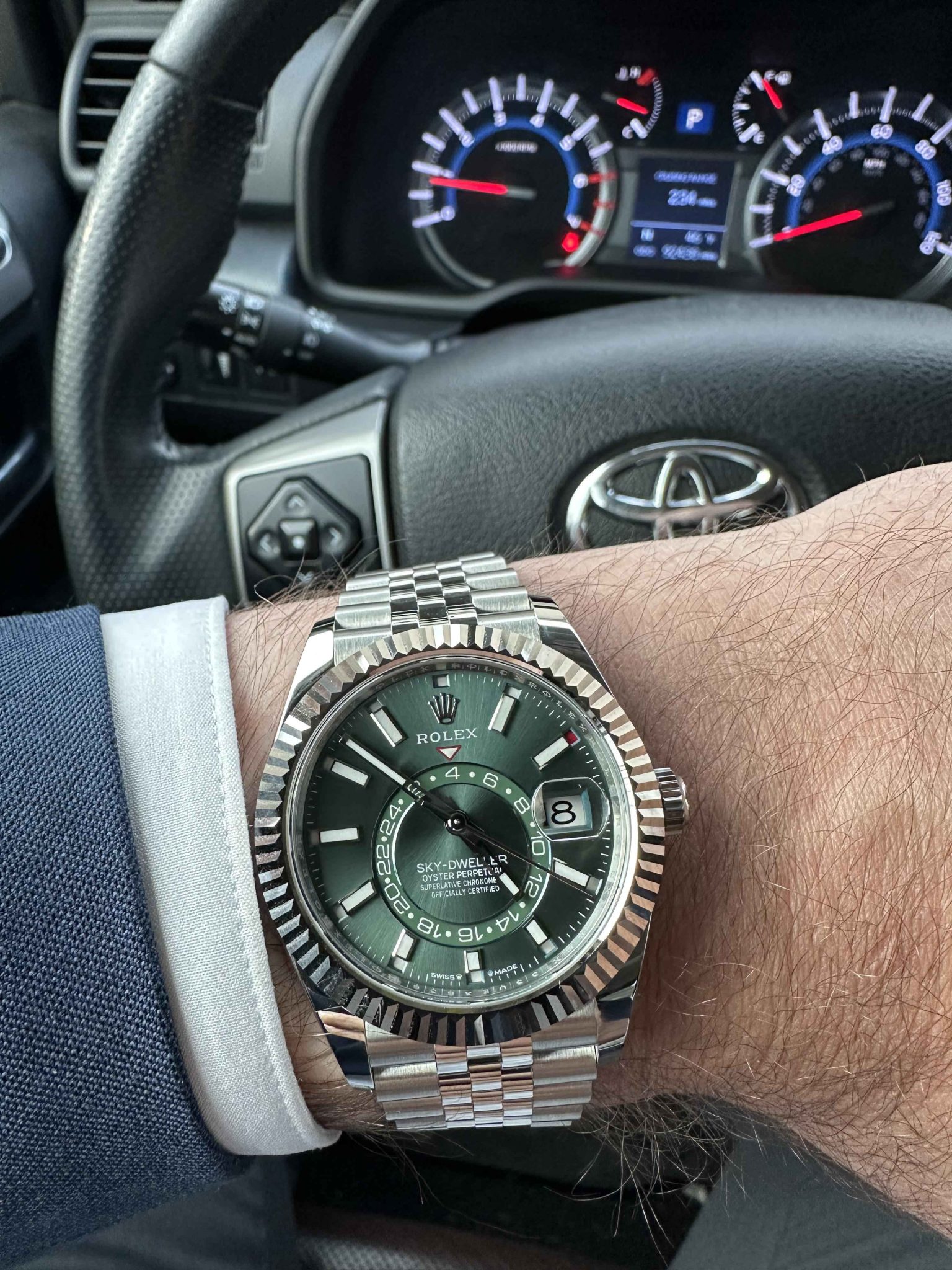 Luxury Watch Styling: How to Match Rolex With Daily Outfits - NOOB FACTORY