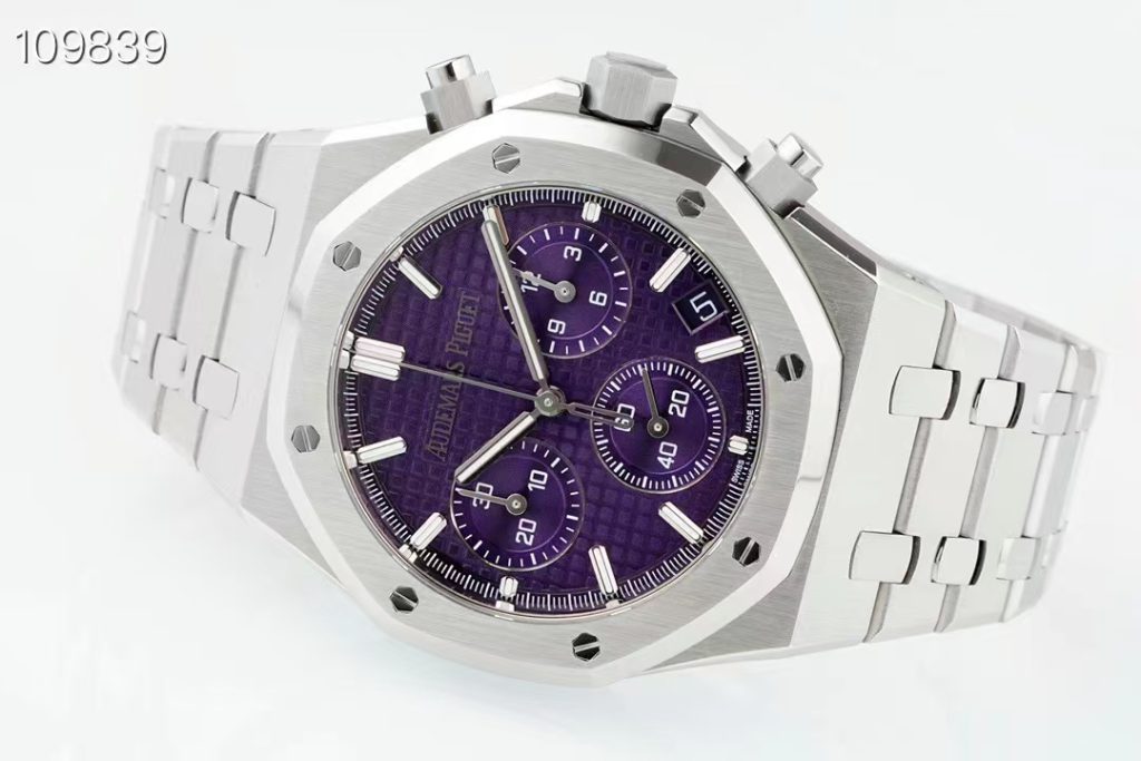 APS Audemars Piguet Royal Oak 26240 Review: A Modern Chronograph Built ...